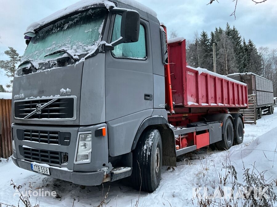 Prodaje se Volvo FH12 6X2 rol kiper sa kukom na aukciji