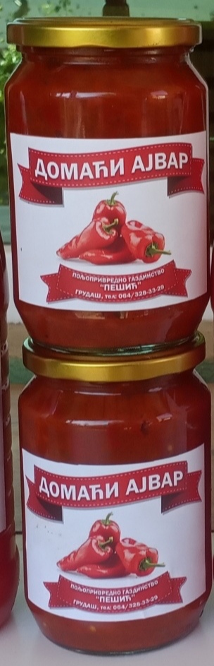 Domaći cepkani ajvar slatki i blago ljuti