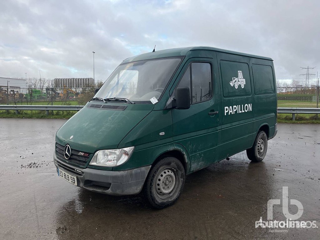 Prodaje se Mercedes-Benz SPRINTER minibus furgon na aukciji