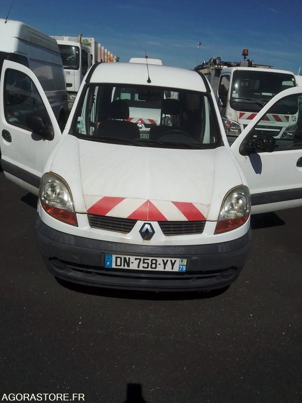 Prodaje se Renault KANGOO laki furgon na aukciji