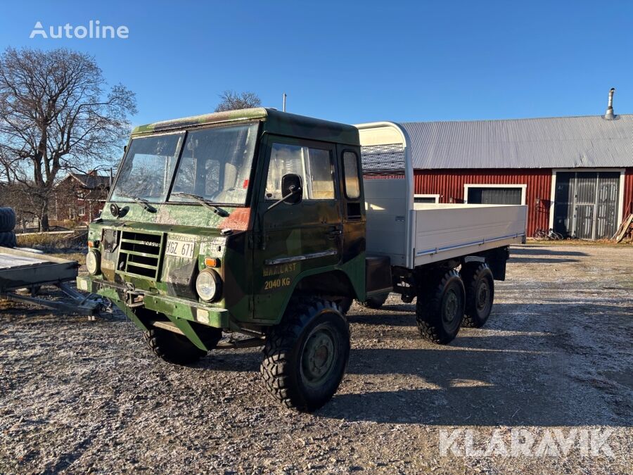 Prodaje se Volvo C03 6x6 2-4 kamion s ravnom platformom < 3.5t na aukciji