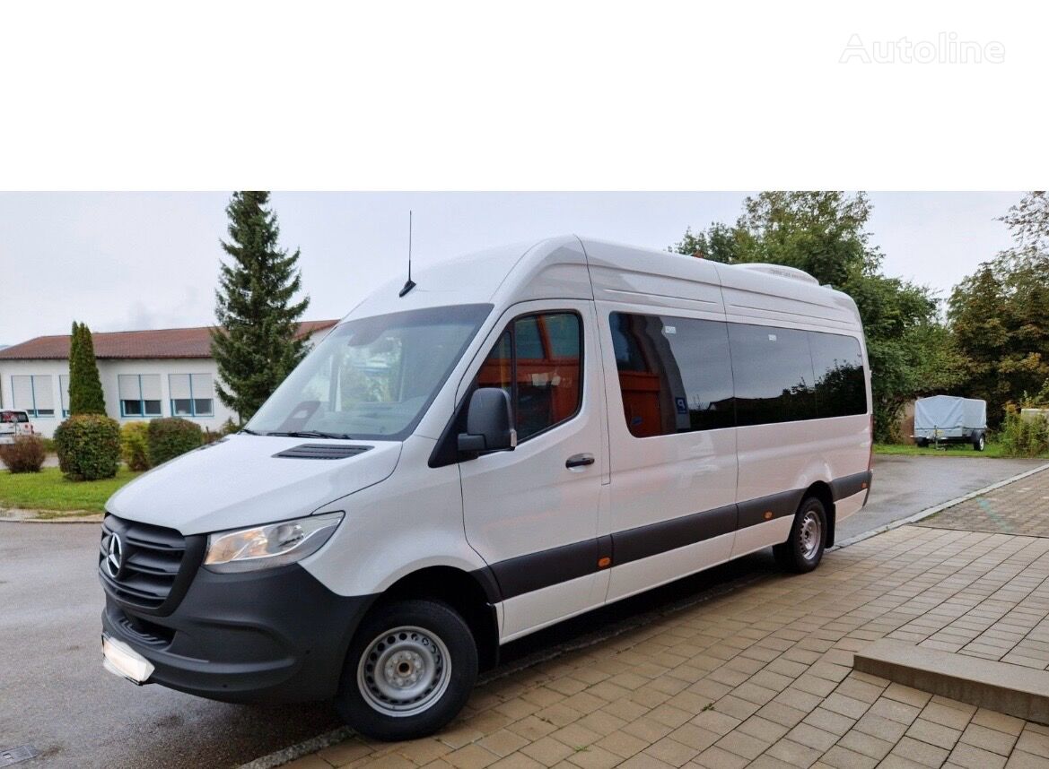 Novi Mercedes-Benz Sprinter 415 putnički minibus