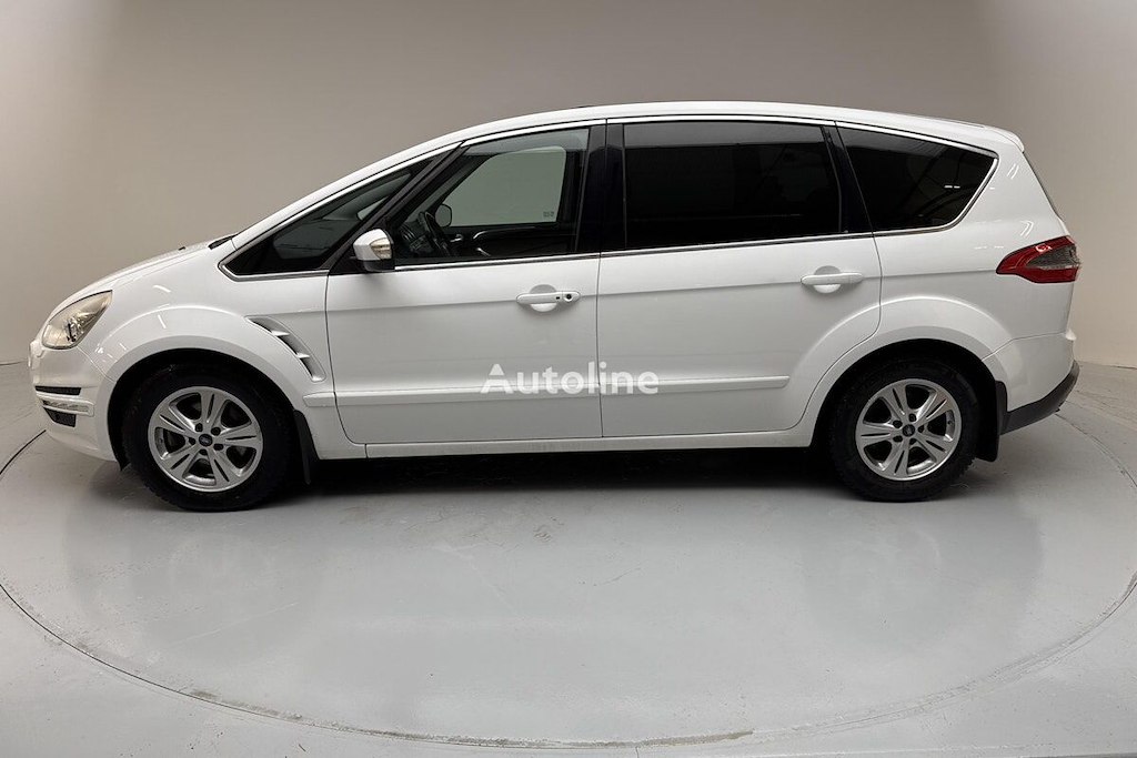 Prodaje se Ford S-MAX minivan na aukciji