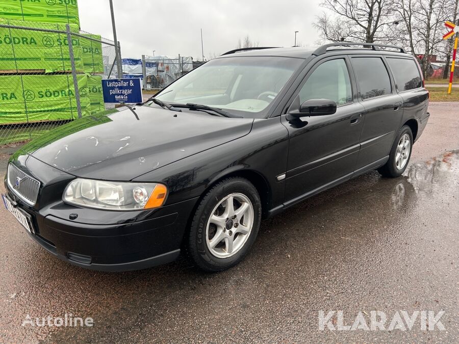 Prodaje se Volvo V70 karavan na aukciji