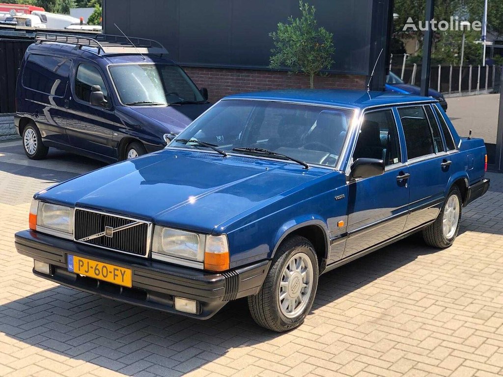 Prodaje se Volvo 740 sedan na aukciji