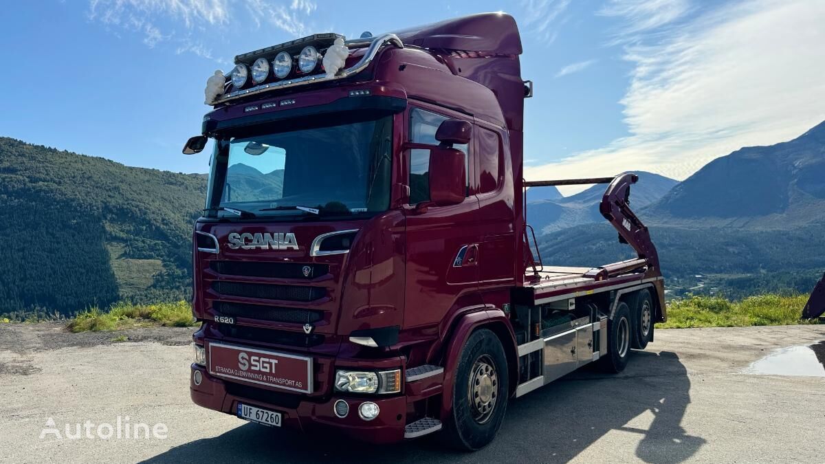 Prodaje se Scania R520 podizač kontejnera na aukciji