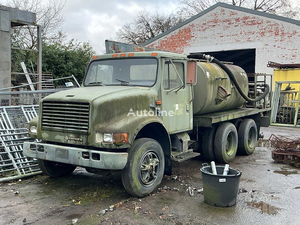 Prodaje se International 1991 International Watertankwagen US Army autocisternu na aukciji