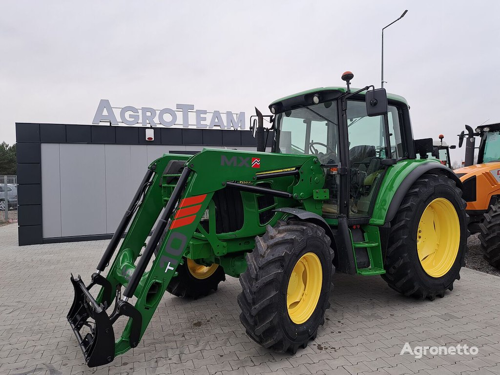 John Deere 6130 z MX T10 traktor točkaš