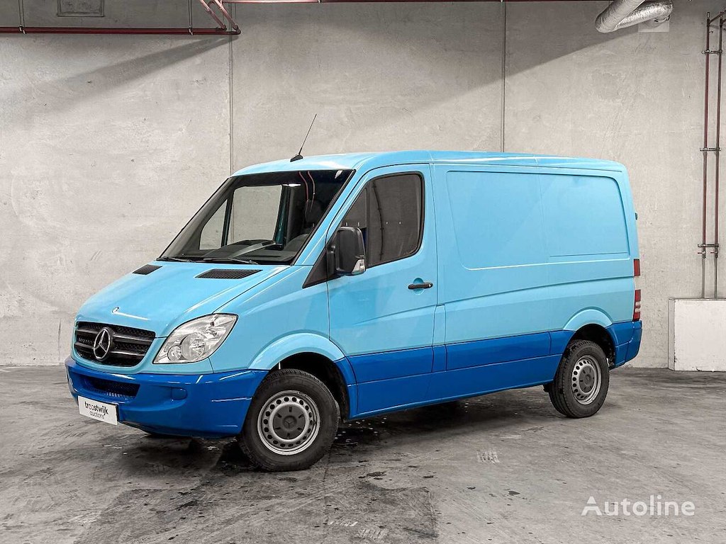 Prodaje se Mercedes-Benz Sprinter minibus furgon na aukciji