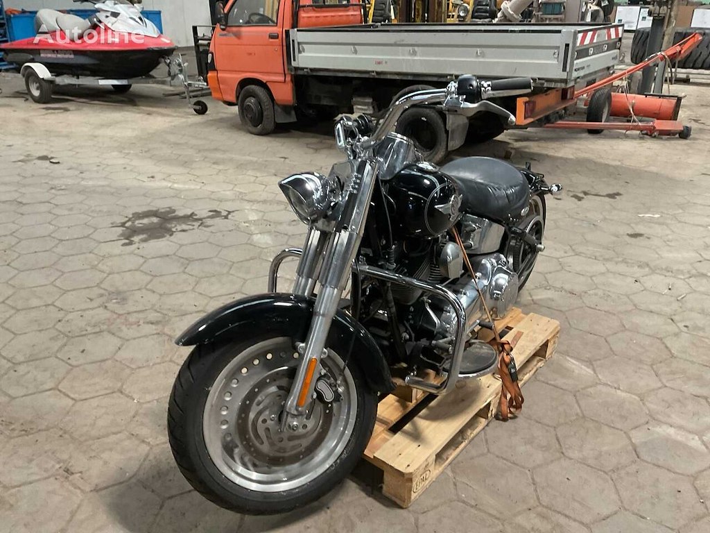 Prodaje se Harley-Davidson FLSTC motocikl na aukciji