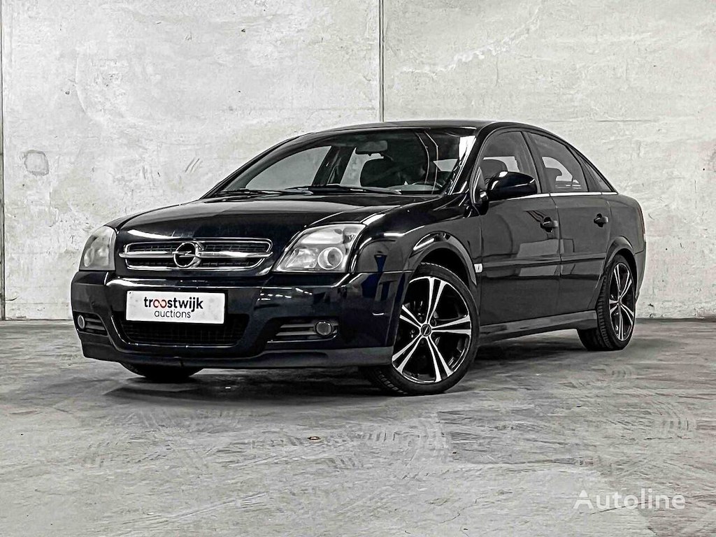 Prodaje se Opel Vectra GTS sedan na aukciji