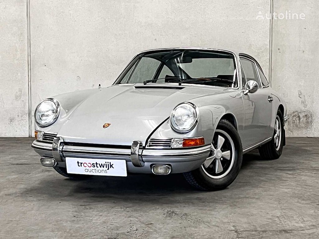 Prodaje se Porsche 911 T kupe na aukciji