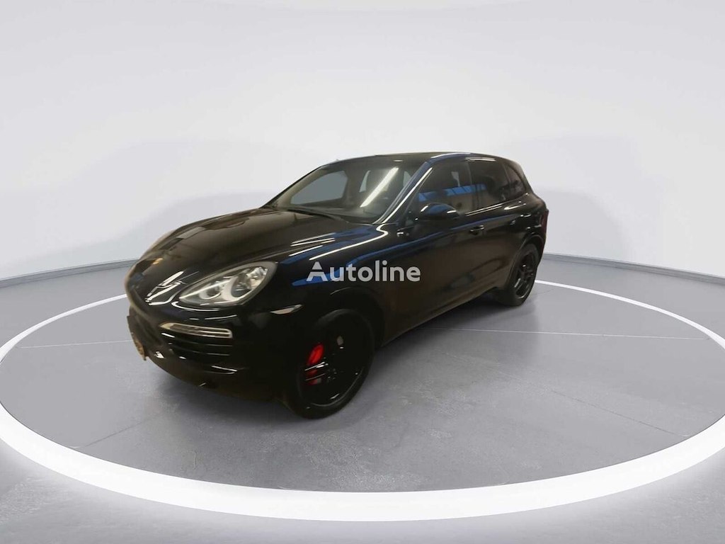 Prodaje se Porsche Cayenne krosover na aukciji