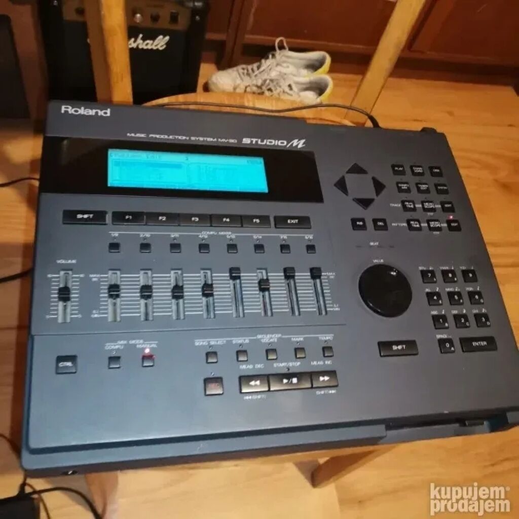 Roland Studio-M MV-30 Vrhunski Roland System Studio M MV-30