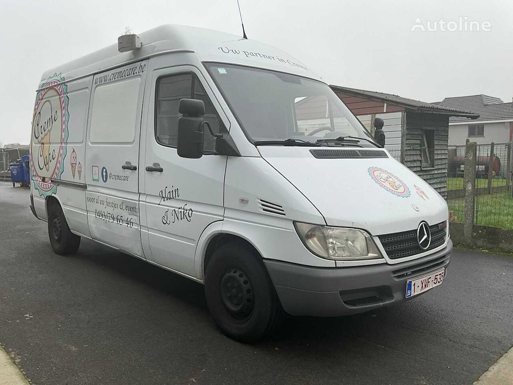 Prodaje se Mercedes-Benz 211 CDI-B minibus furgon na aukciji