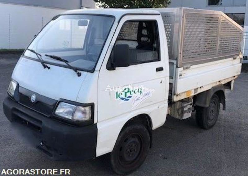 Prodaje se Piaggio PORTER kamion kiper < 3.5t na aukciji