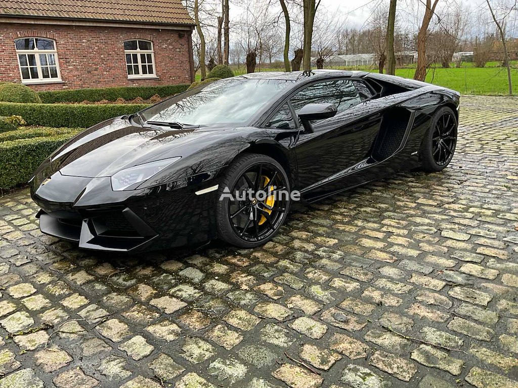 Prodaje se Lamborghini Aventador kupe na aukciji