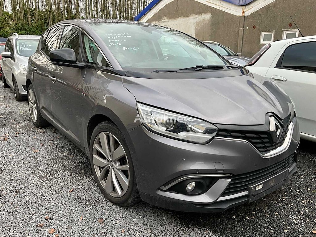 Prodaje se Renault Scenic hečbek na aukciji