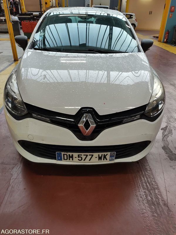 Prodaje se Renault CLIO hečbek na aukciji