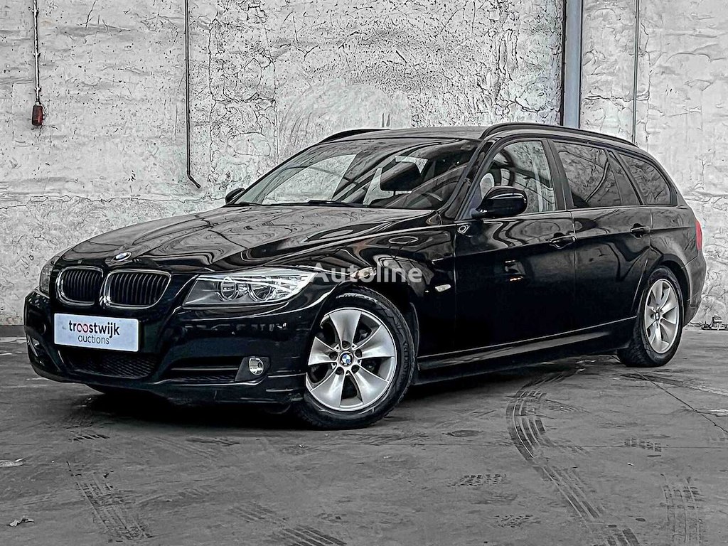 Prodaje se BMW 3-serie karavan na aukciji