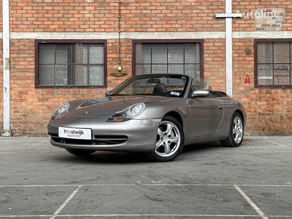 Prodaje se Porsche 911 kabriolet na aukciji