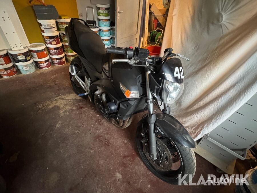 Prodaje se Suzuki Gsr600 motocikl na aukciji