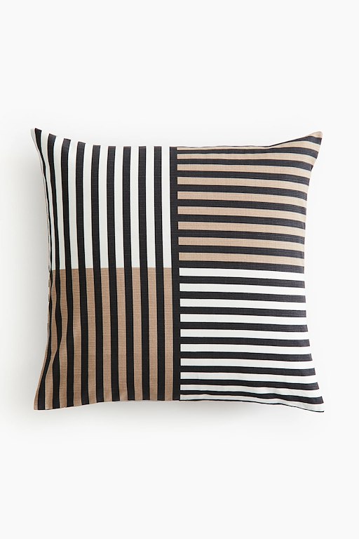 Patterned cushion cover