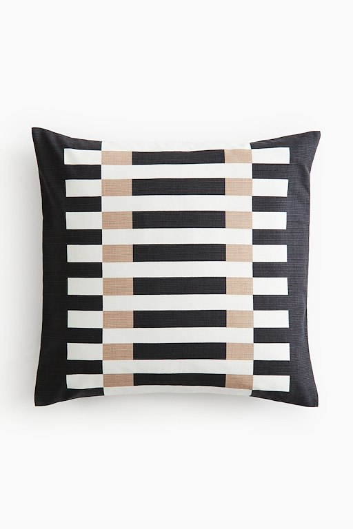 Patterned cushion cover