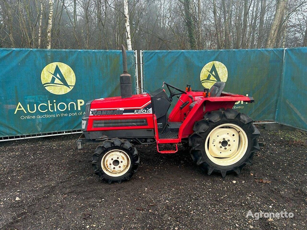 Prodaje se Mitsubishi F20 traktor točkaš na aukciji