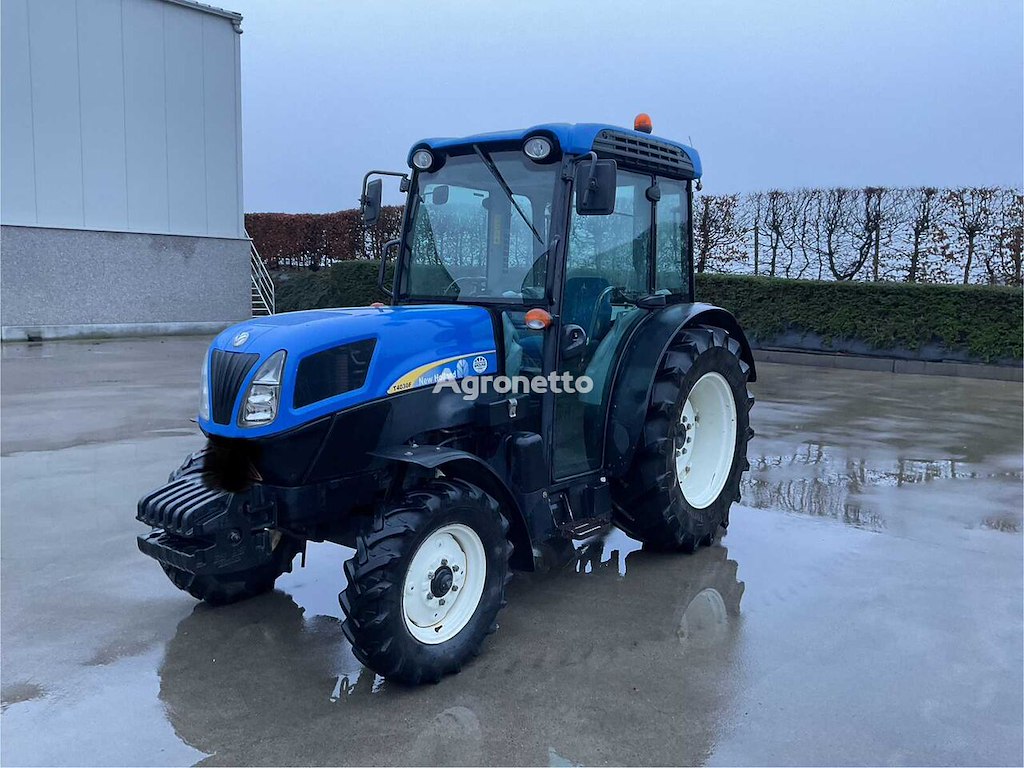 Prodaje se New Holland T4030F mini traktor na aukciji