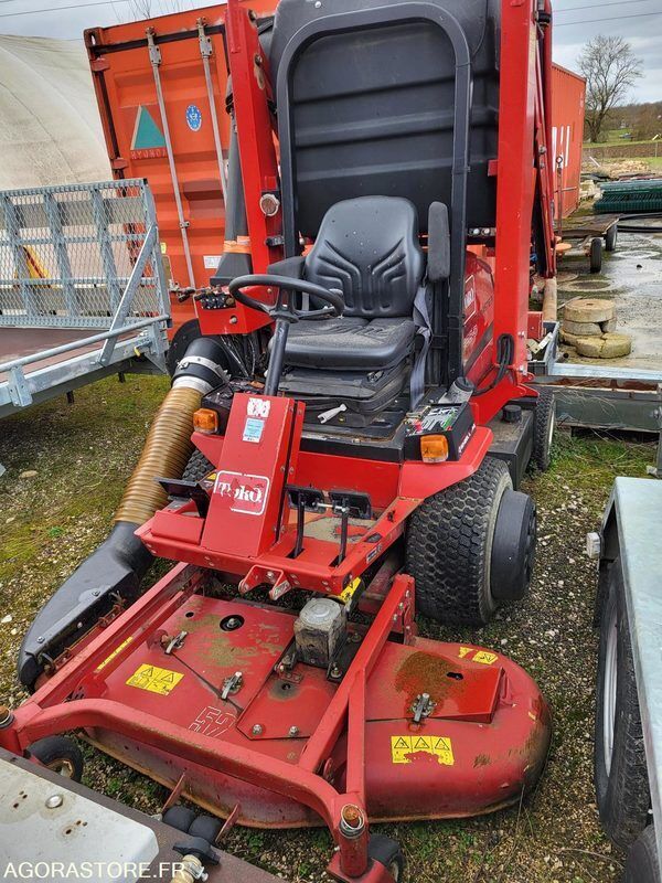 Prodaje se Toro Tondeuse autoportée Toro traktor kosilica na aukciji