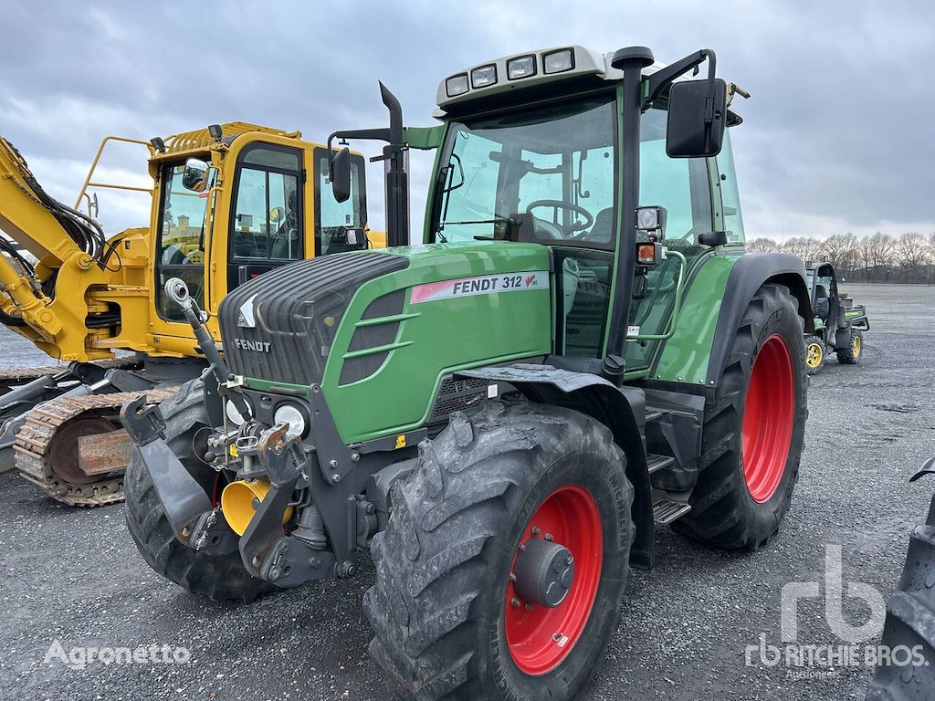 Prodaje se Fendt 312 VARIO traktor točkaš na aukciji