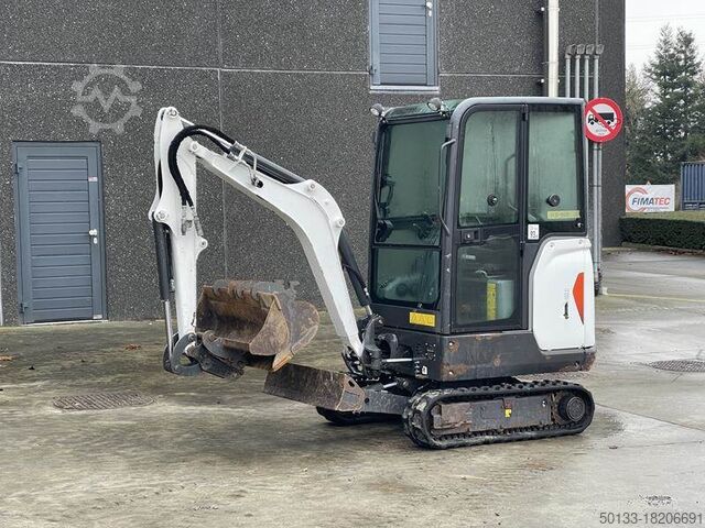 Mini bageri
Bobcat E 19