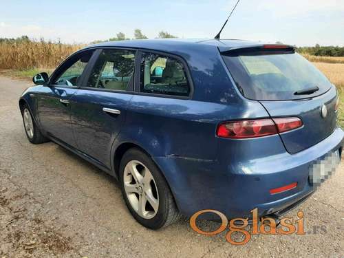 Alfa Romeo 159 gepek kod boje 275A