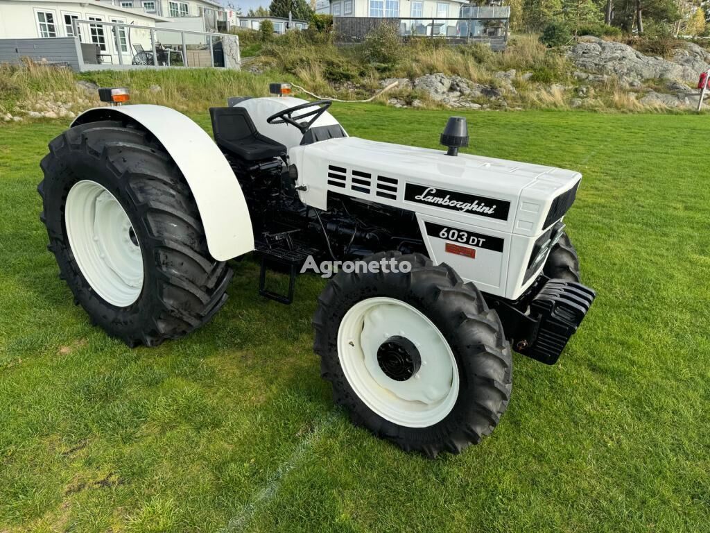 Prodaje se Lamborghini 603 DT traktor točkaš na aukciji