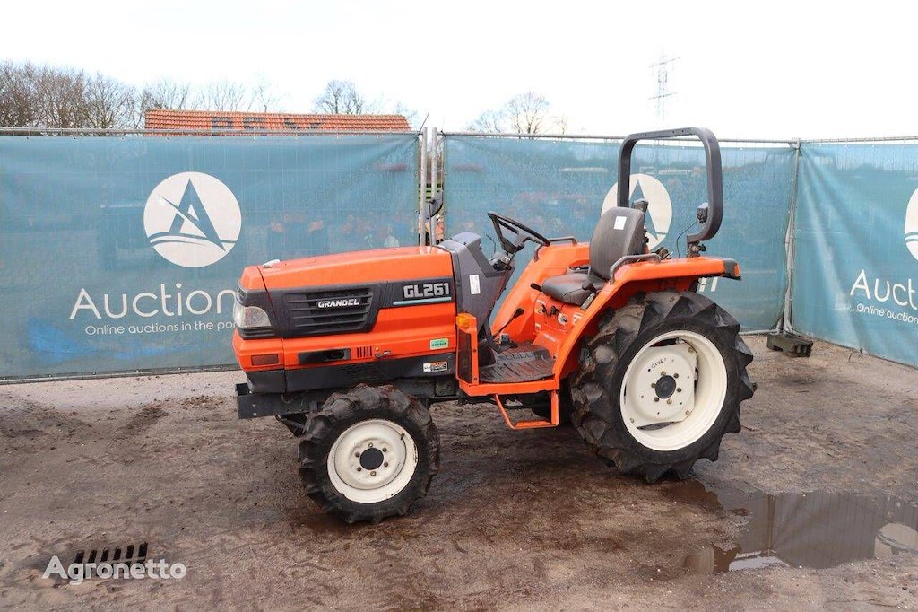 Prodaje se Kubota Grandel GL261 traktor točkaš na aukciji