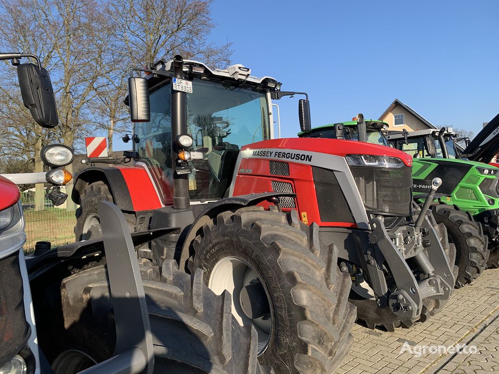 Massey Ferguson 8S.305 Dyna-VT Exclusive traktor točkaš