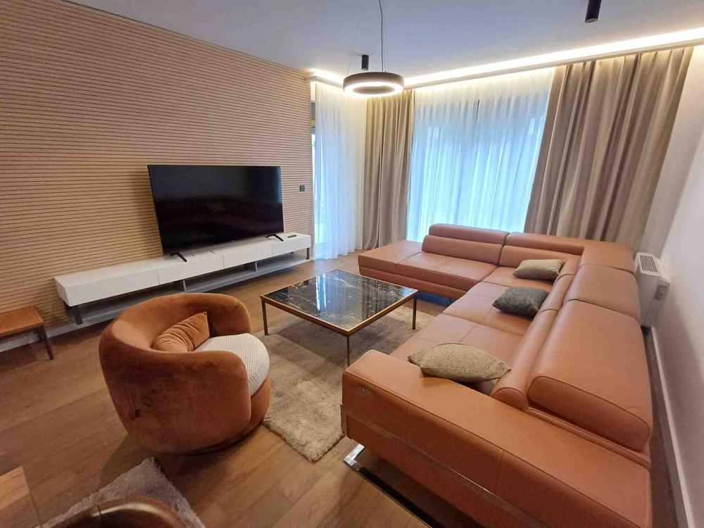 Jove Ilića, Četvorosoban stan za izdavanje, 120m2, 2.300€