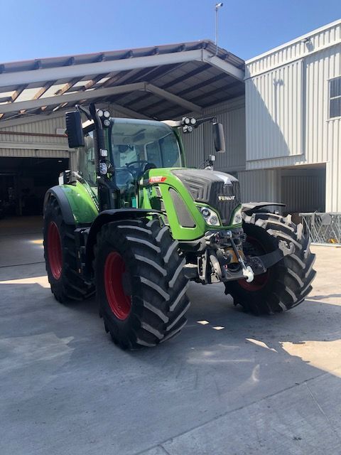 Novi Fendt 724 Vario Profi+ traktor točkaš