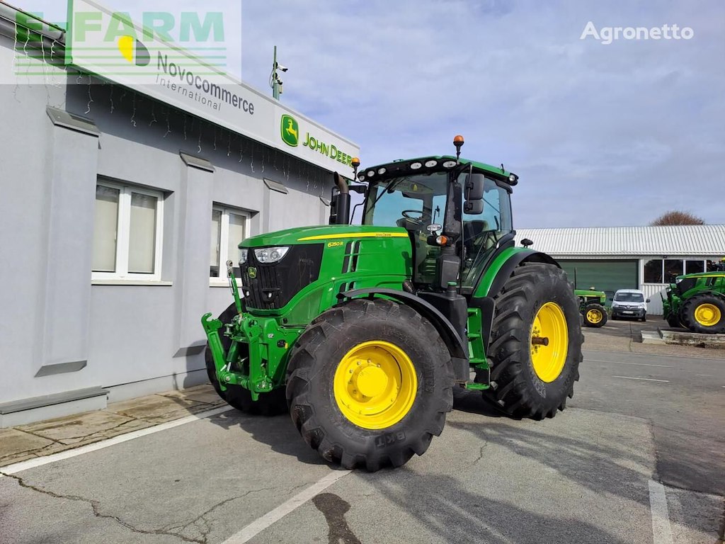 John Deere 6250R traktor točkaš