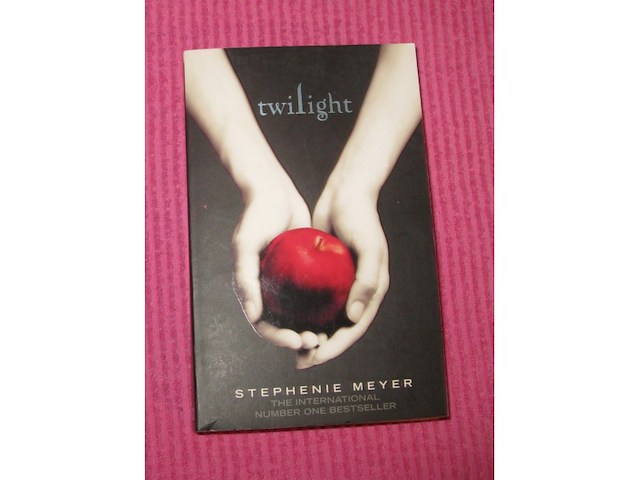 Stephenie Meyer - TWILIGHT