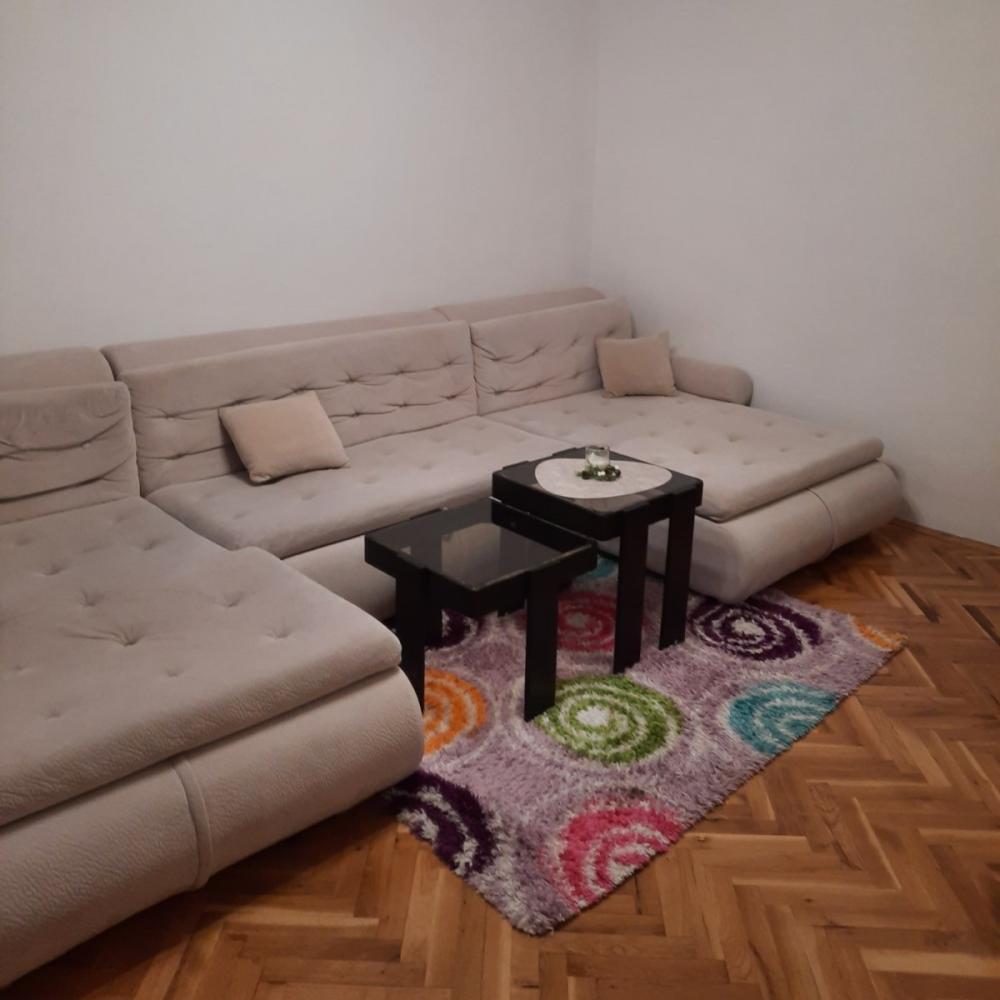 Jednoiposoban stan za izdavanje, 47m2, 400€