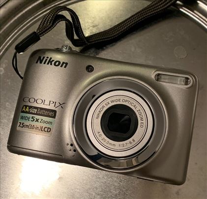 Nikon digitalni fotoaparat extra