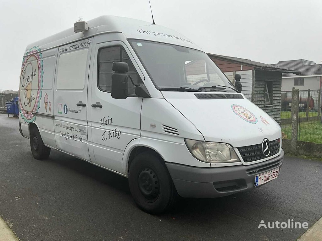 Prodaje se Mercedes-Benz 211 CDI-B minibus furgon na aukciji