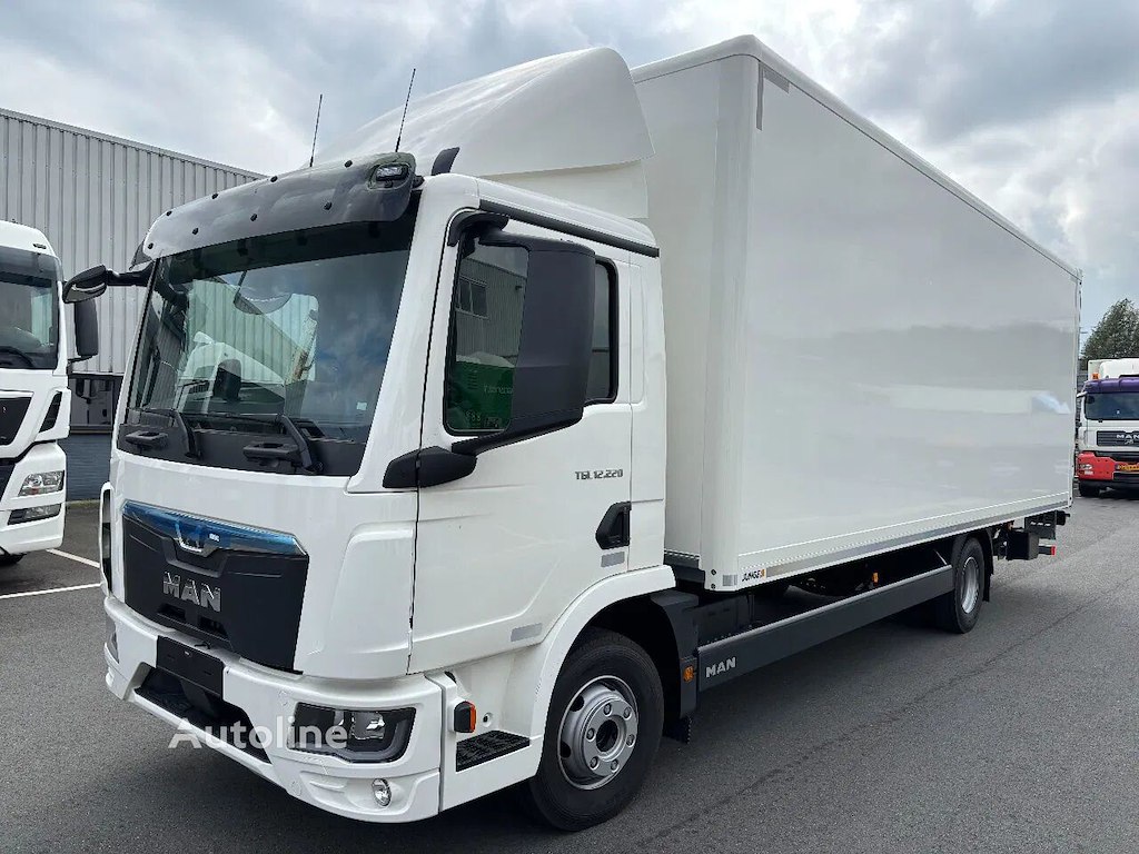 Novi MAN TGL 12.220 4x2 kamion furgon