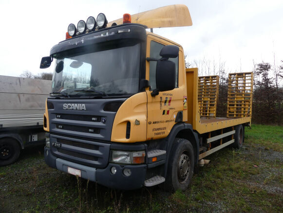 Prodaje se Scania Camion porte engin avec treuil Scania (VIN:XLEP4X20005190870) šlep auto na aukciji