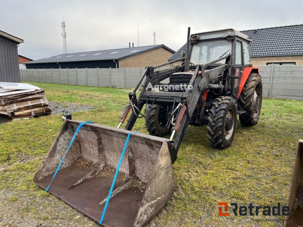 Prodaje se Massey Ferguson 675 4 X 4 traktor točkaš na aukciji