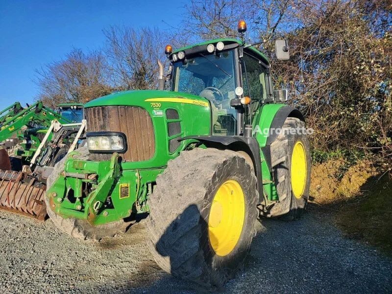 John Deere 7530 traktor točkaš