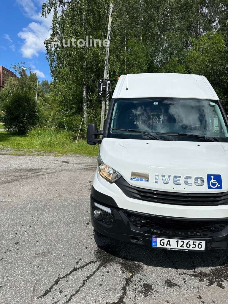 Prodaje se IVECO FORVEDA. UAB putnički minibus na aukciji