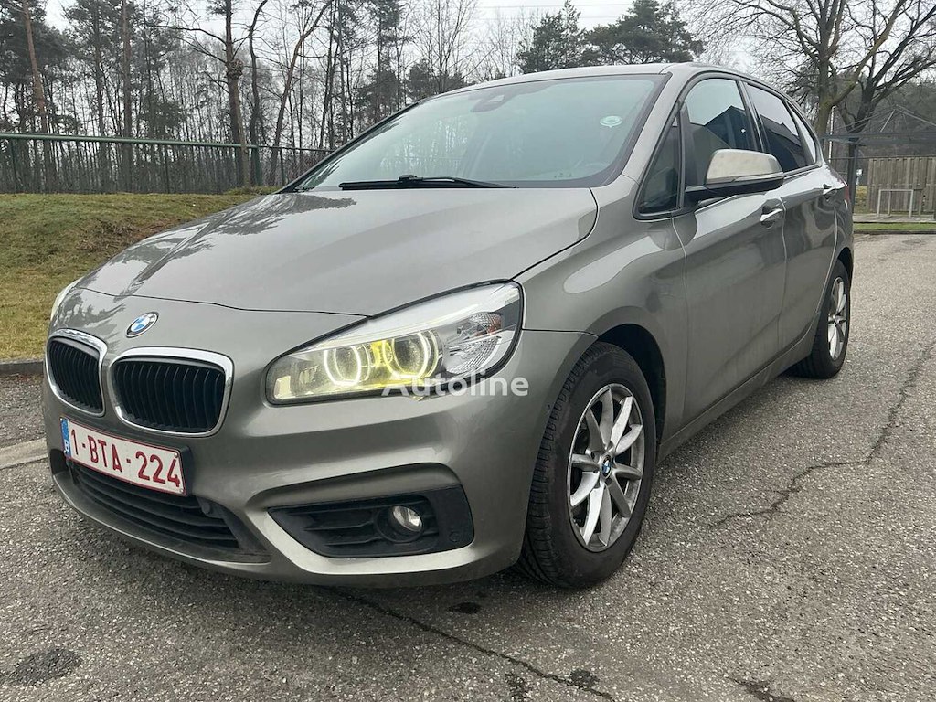 Prodaje se BMW 216d minivan na aukciji